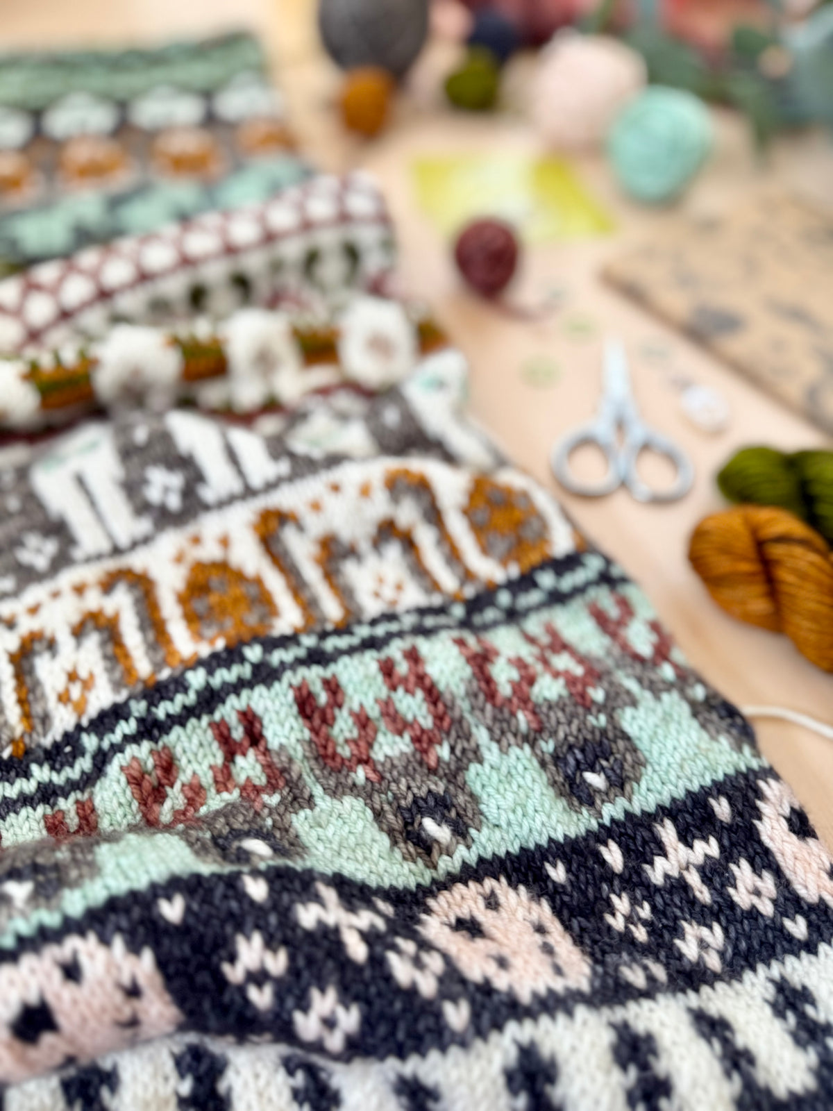 Woodland Doodle Cowl (Infinity) | Pacific Knit Co. | Pacific Knit Co