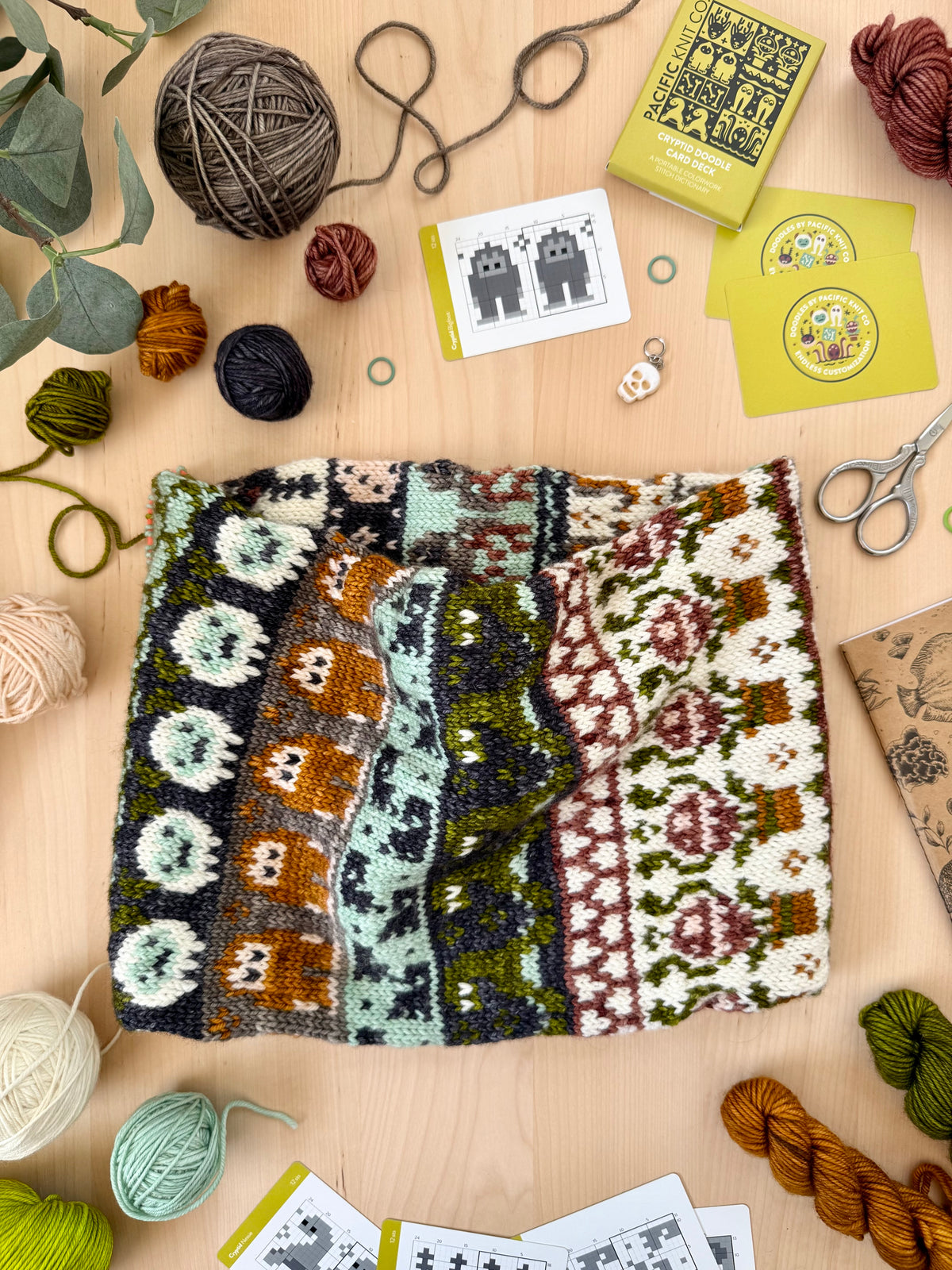 Woodland Doodle Cowl (Infinity) | Pacific Knit Co. | Pacific Knit Co